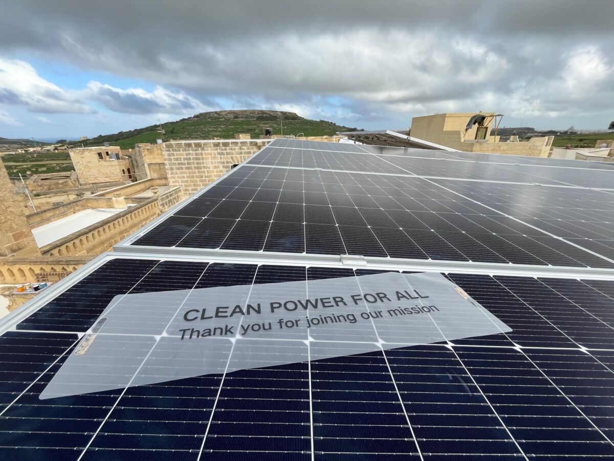 Repowering an existing solar system - Virtue Solaris