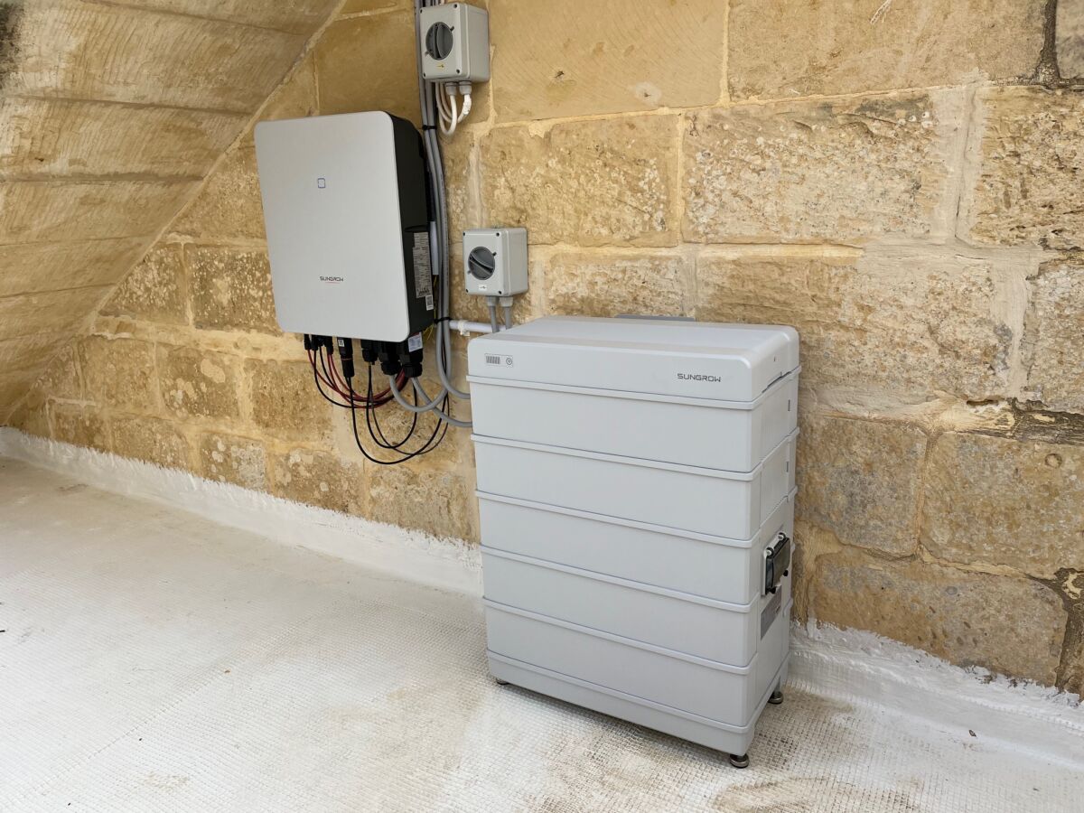 Make your home self-sufficient with power backup on 3 phases